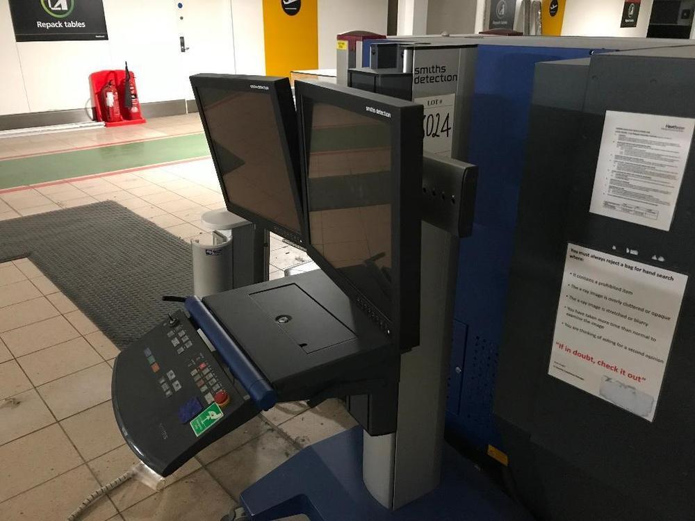 Smiths Heimann hand baggage scanner HS 6040aTiX complete with Smiths ...